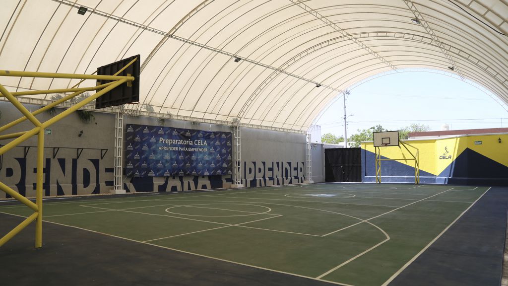Institucion – Preparatoria CELA